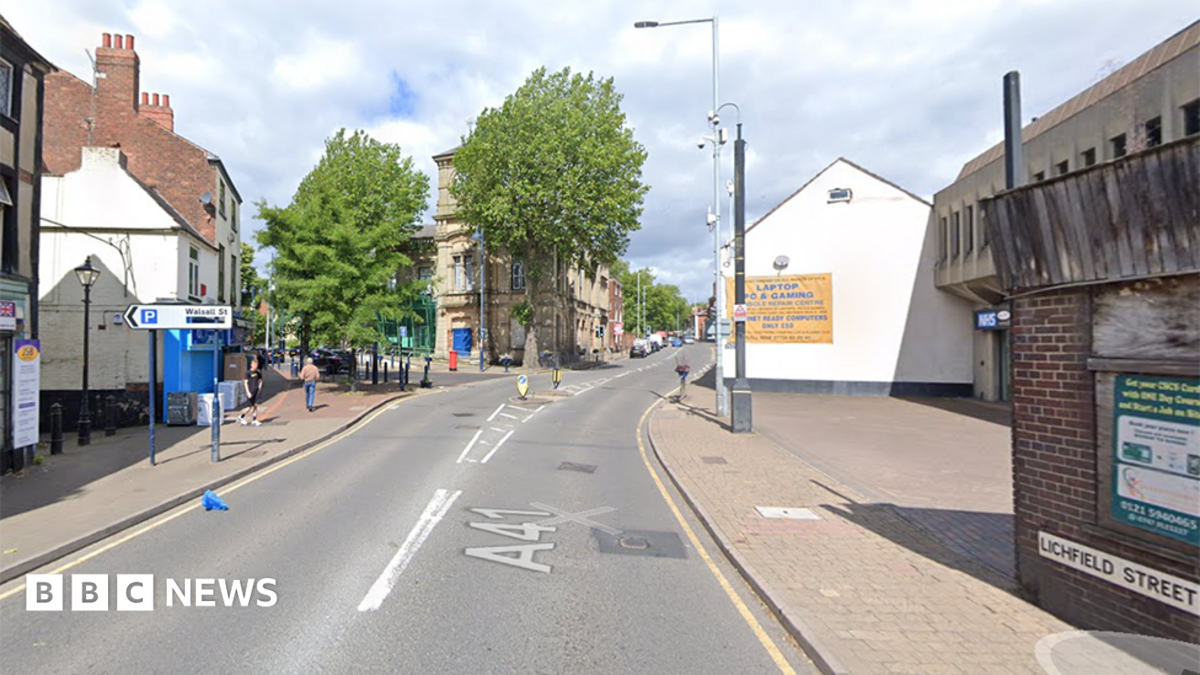 Wolverhampton council appeals for ideas to revamp Bilston - BBC News