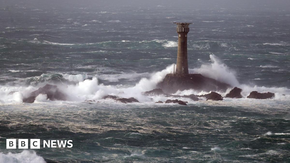 Land's End lighthouse fog alarm sounding 'all day, all night' - BBC News