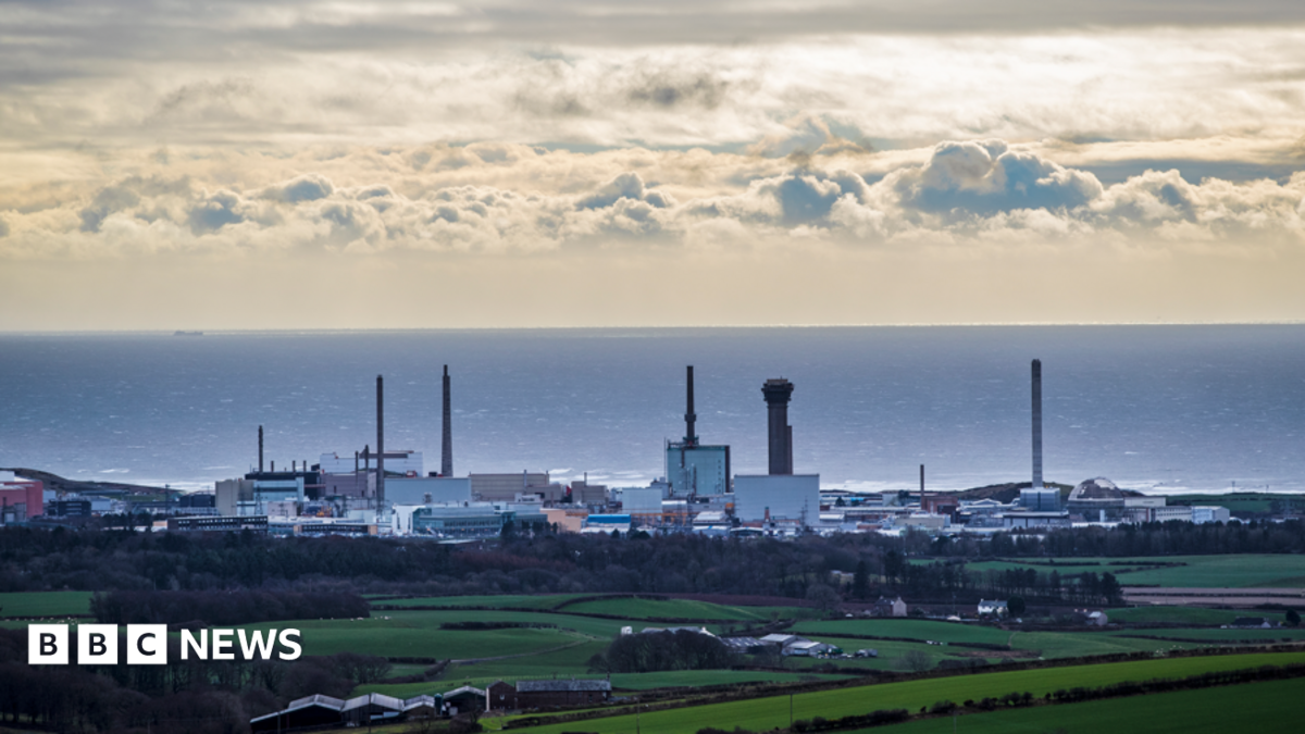 Sellafield nuclear site holds emergency exercise - BBC News