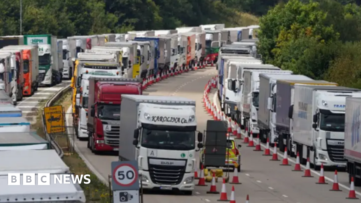 Operation Brock to be lifted on M20 with overnight road closure - BBC News