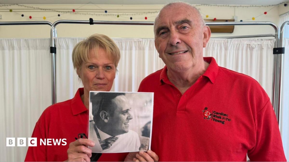 Grieving parents help hundreds get hearts screened in Scunthorpe - BBC News