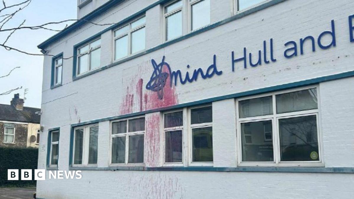 Hull Mind charity targeted by vandals in pink paint attack - BBC News