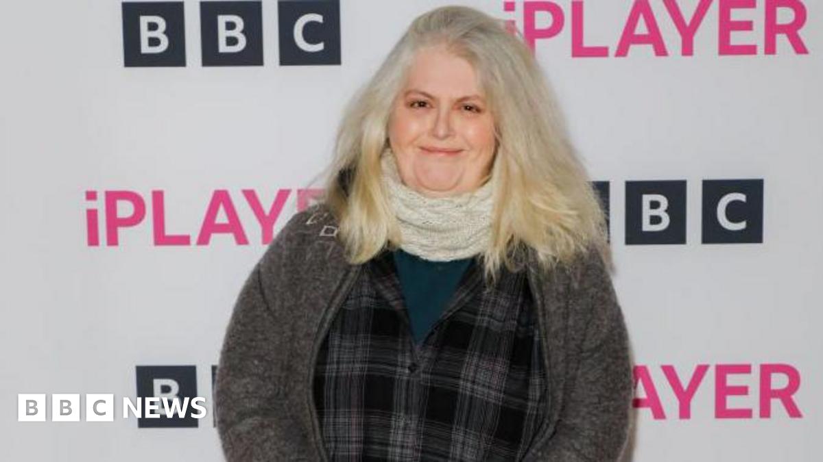 Happy Valley writer Sally Wainwright supports Elland hospice plan - BBC ...