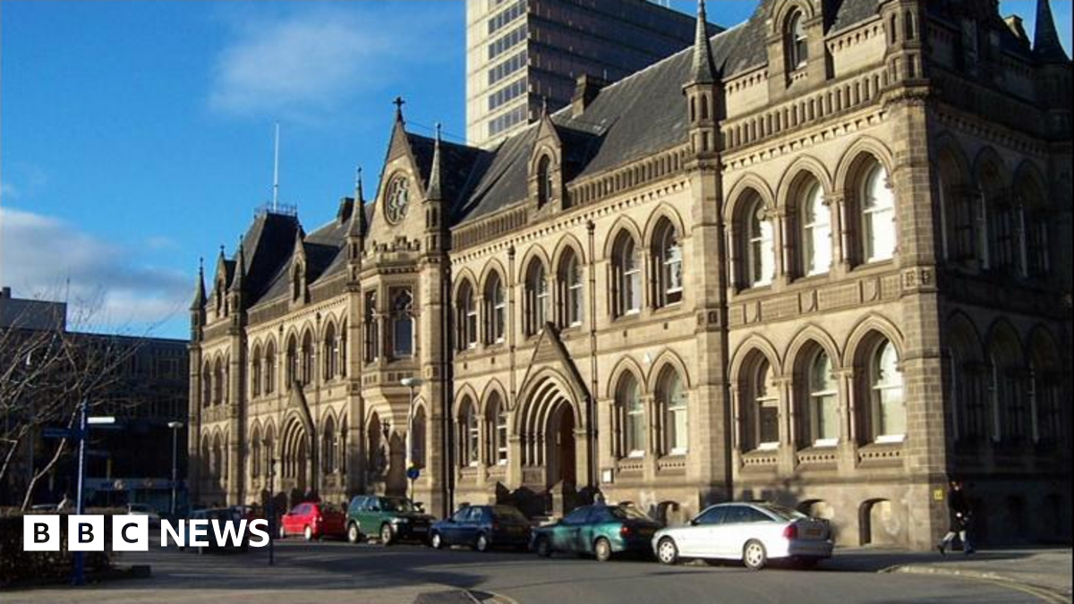 Middlesbrough's 'smoggies' label is outdated, - councillor - BBC News