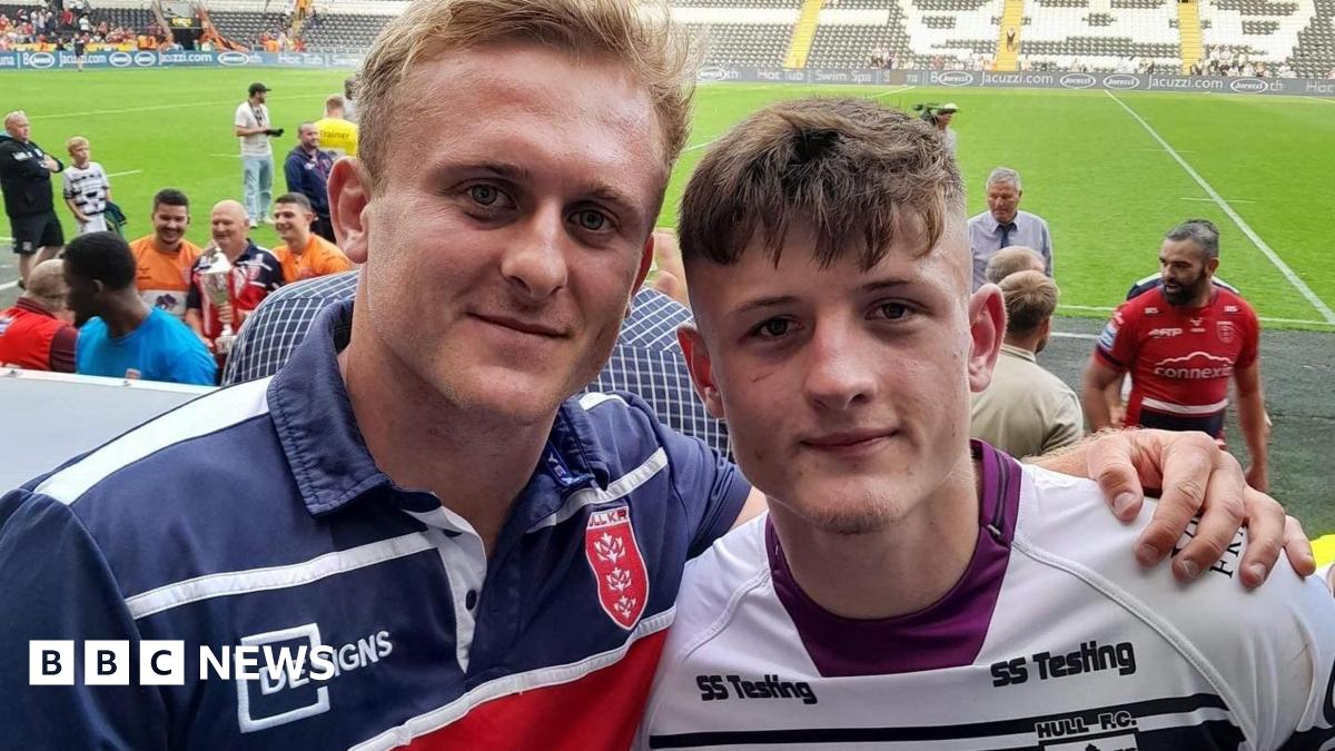 Jez and Davy Litten put family aside in Hull FC and KR derby - BBC News