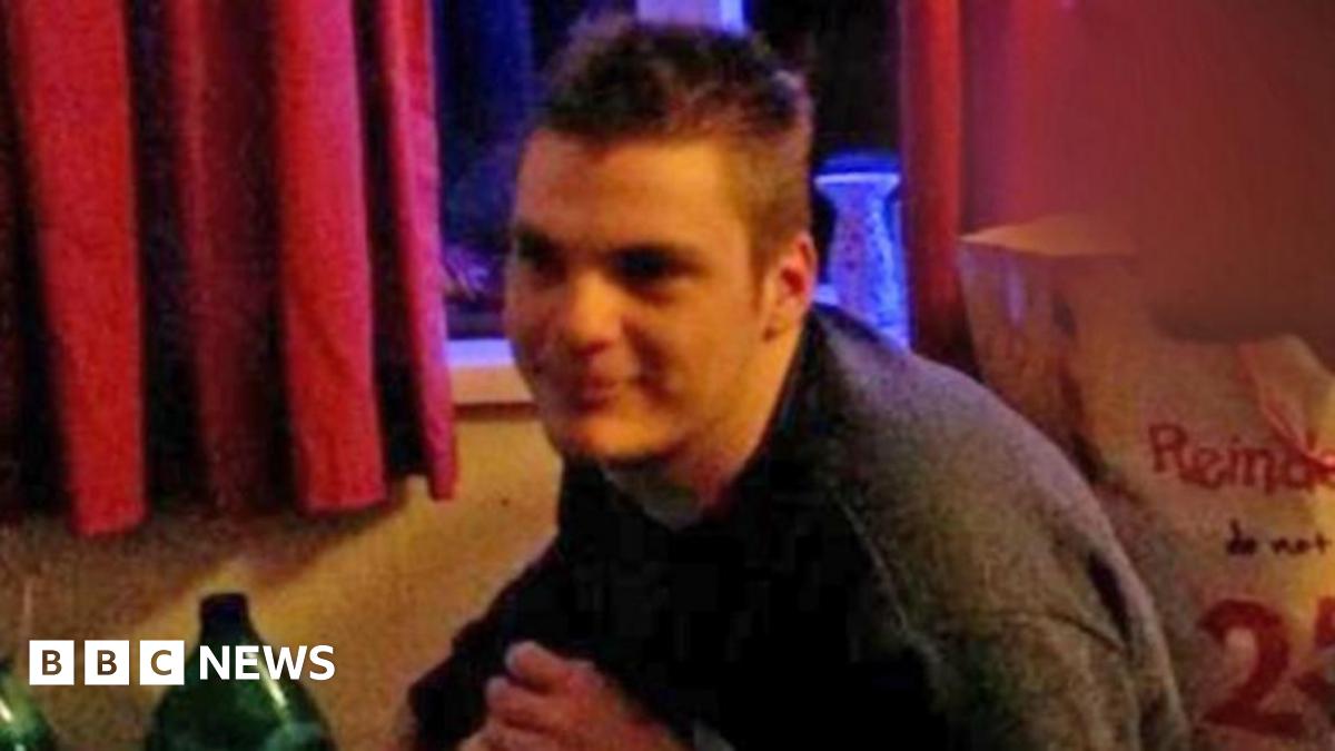 Essex coroner demands answers over EPUT mental health death - BBC News