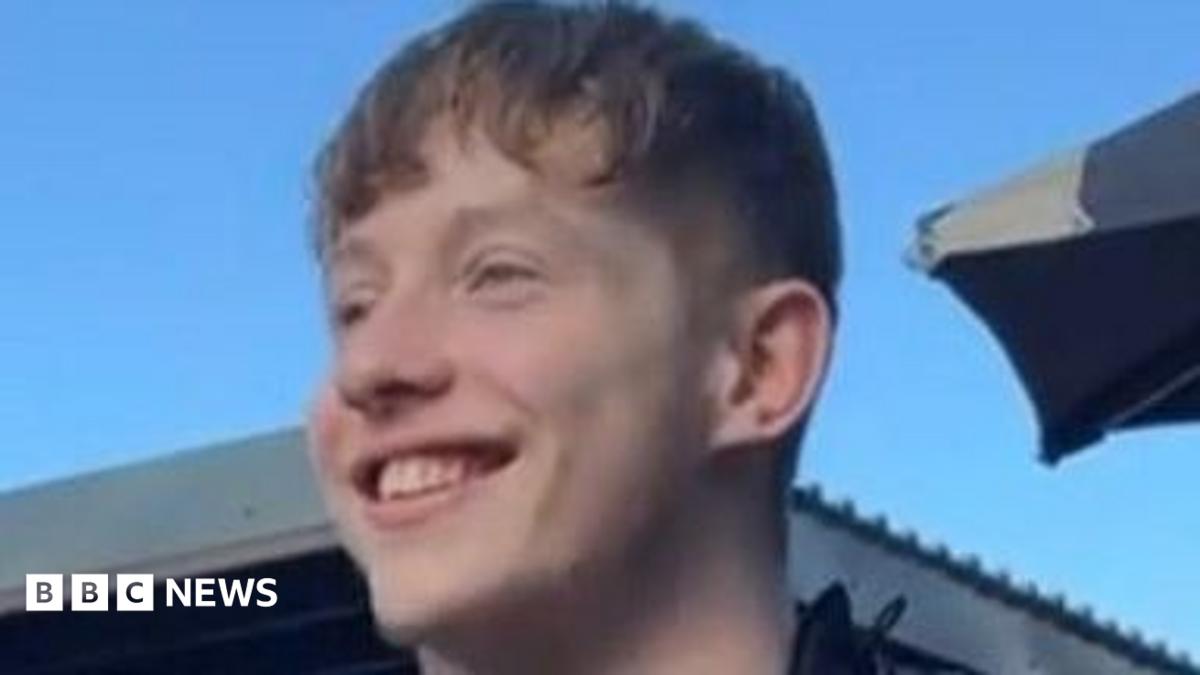 Man charged with murder over Aberdeen street incident - BBC News