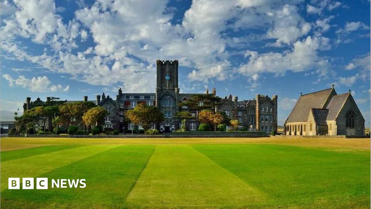 Isle of Man private school receives £2.2m 'repayable grant' - BBC News