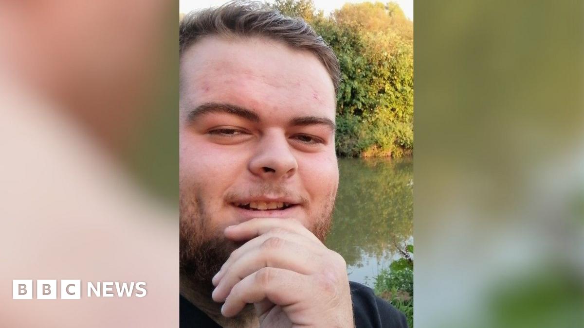 Salisbury crash: Family pay tribute to 'gentle giant' Liam Rowe - BBC News