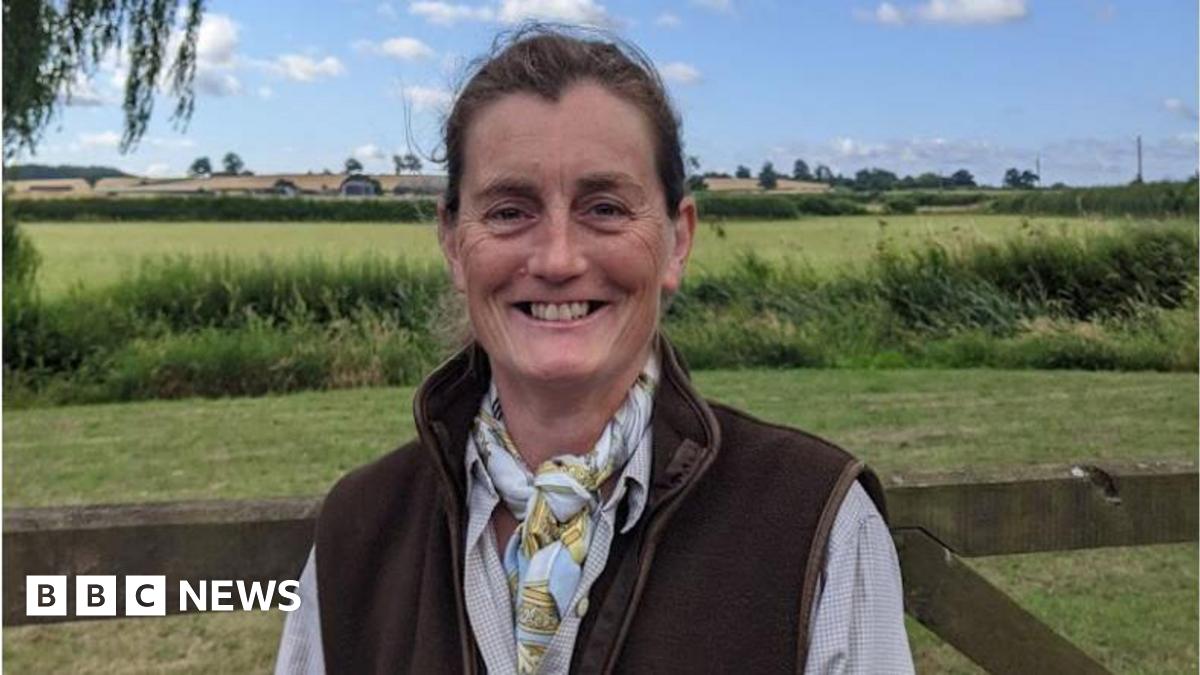 Derbyshire farmer says 'devil in the detail' on new sector deal - BBC News