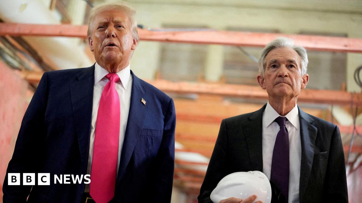 Trump faces extraordinary moment in spat with Fed chair Powell - BBC News