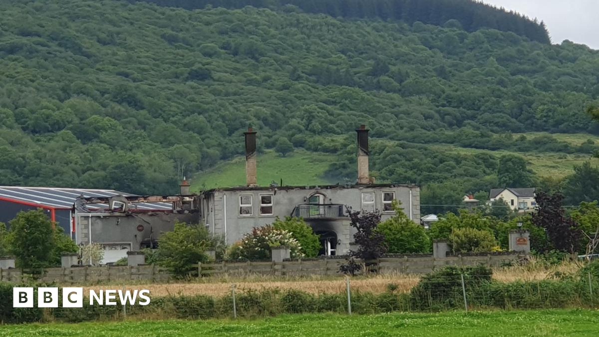 House and van destroyed in arson attack near Limavady - BBC News