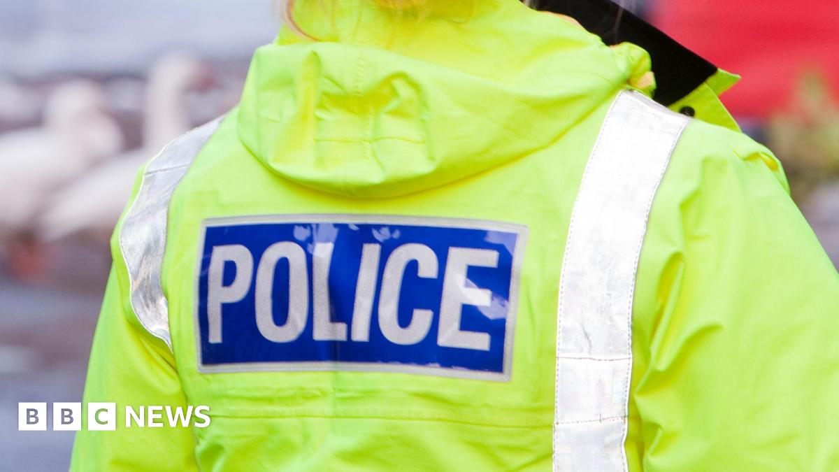 Fatal A41 crash in Borehamwood sparks police investigation - BBC News