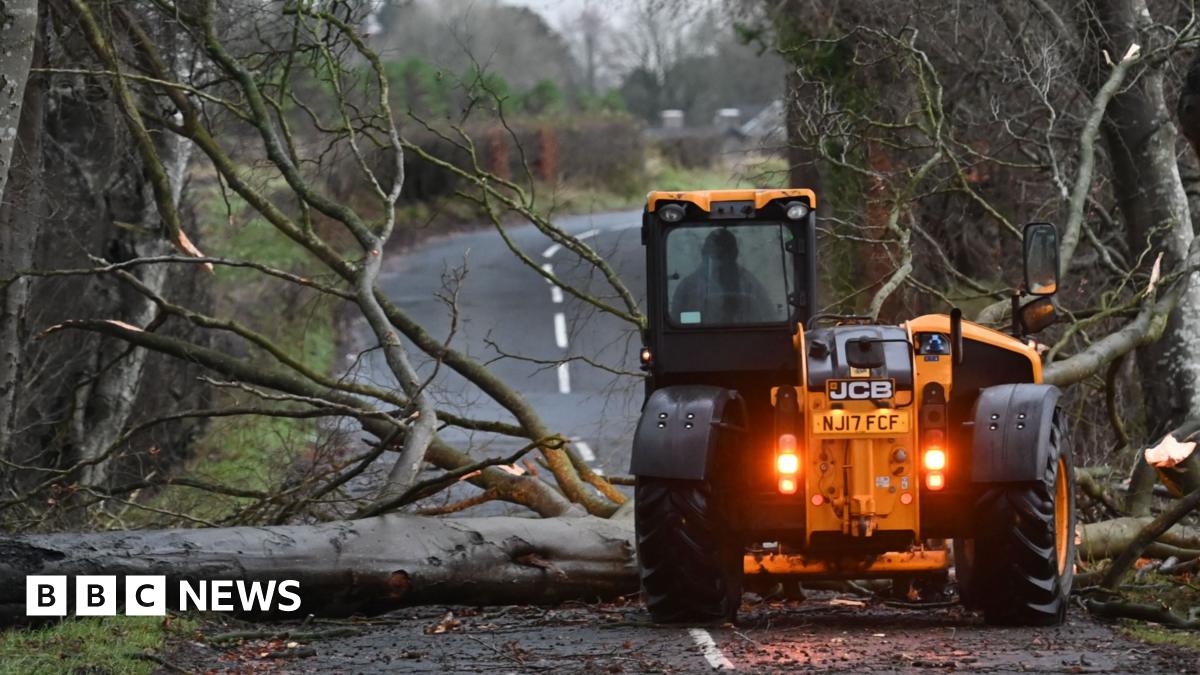 Storm Darragh damage and delays - what are your rights? - BBC News