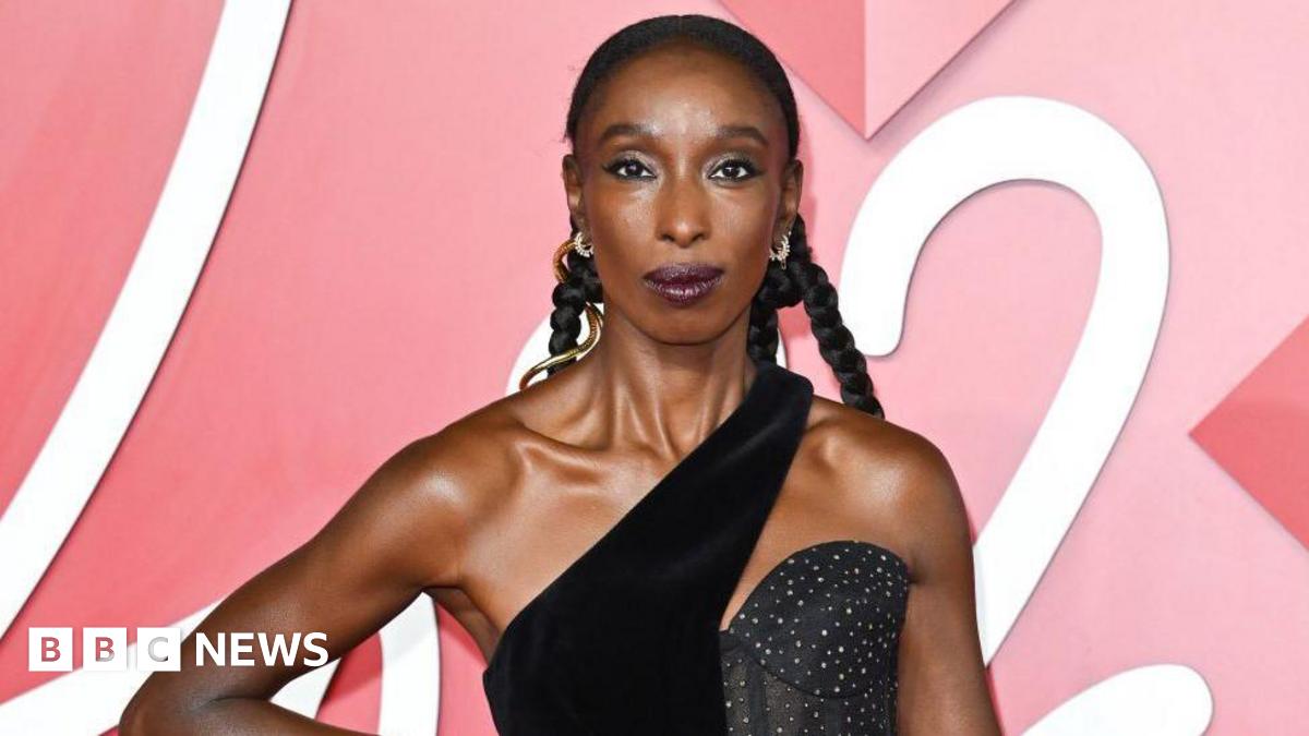 Eunice Olumide: 'I lost everything because I talked about racism' - BBC News