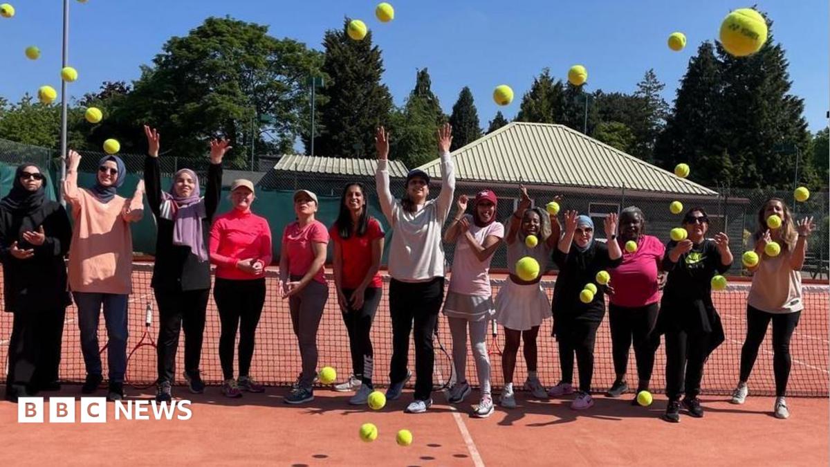 Free Birmingham women's tennis club is amazing, members say - BBC News