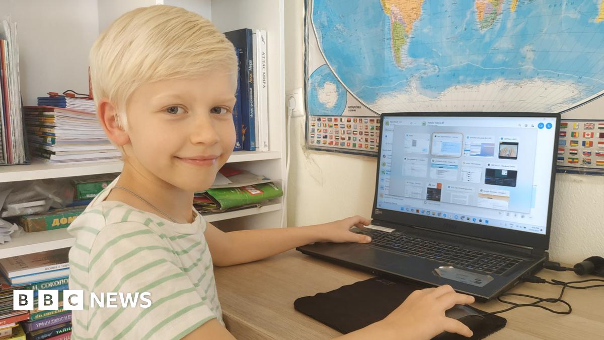 Seven-year-old coder Sergey gets job offer from Russian IT firm - BBC News