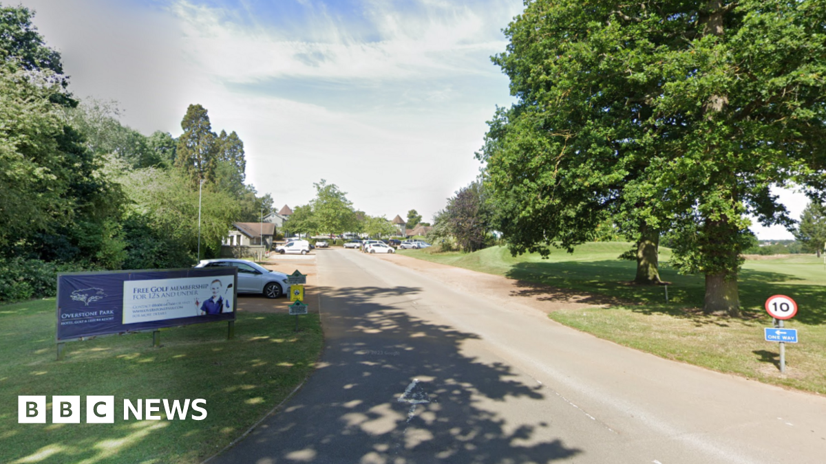 Holiday resort near Northampton challenges expansion plan refusal - BBC ...