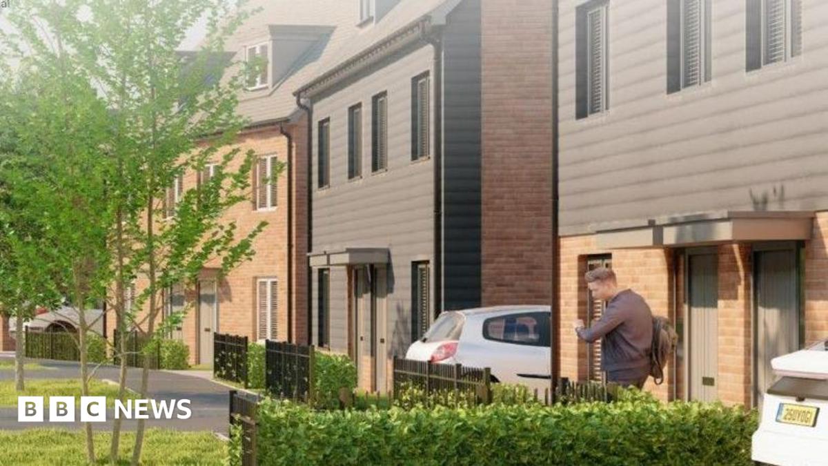 Gillingham: Plans for 280 new homes approved - BBC News