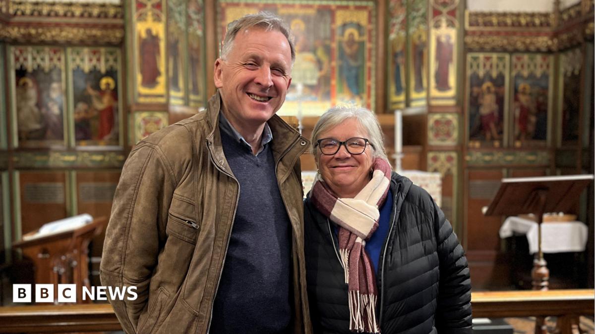 Ipswich community prepares for church to become minster - BBC News