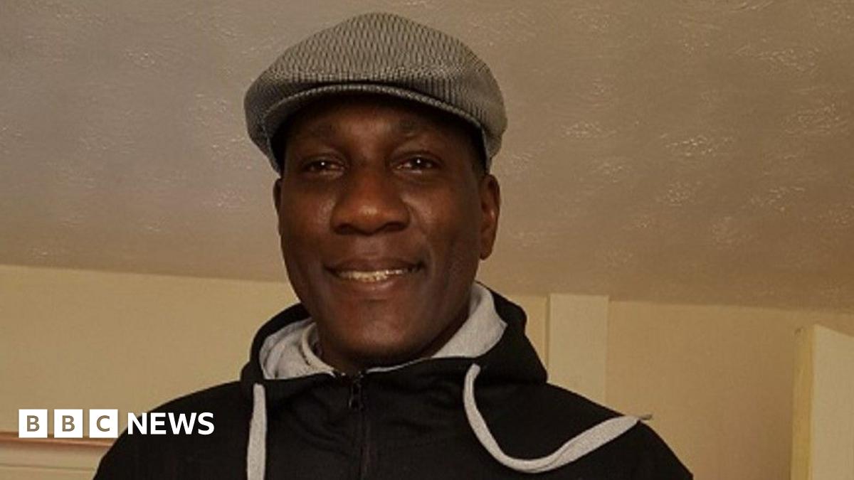 Leicester: Further murder arrest made over man's stab death - BBC News