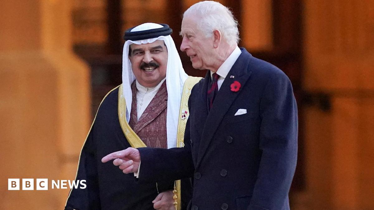 Bahrain rights activists criticise UK over honour for King Hamad - BBC News