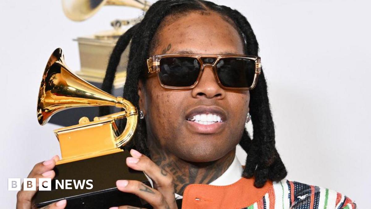 US rapper Lil Durk arrested in Florida on murder-for-hire charge - BBC News