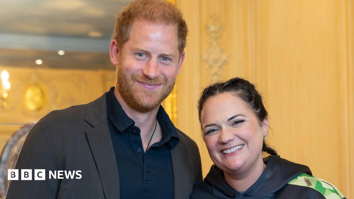 Prince Harry remembers pain of bereavement - BBC News