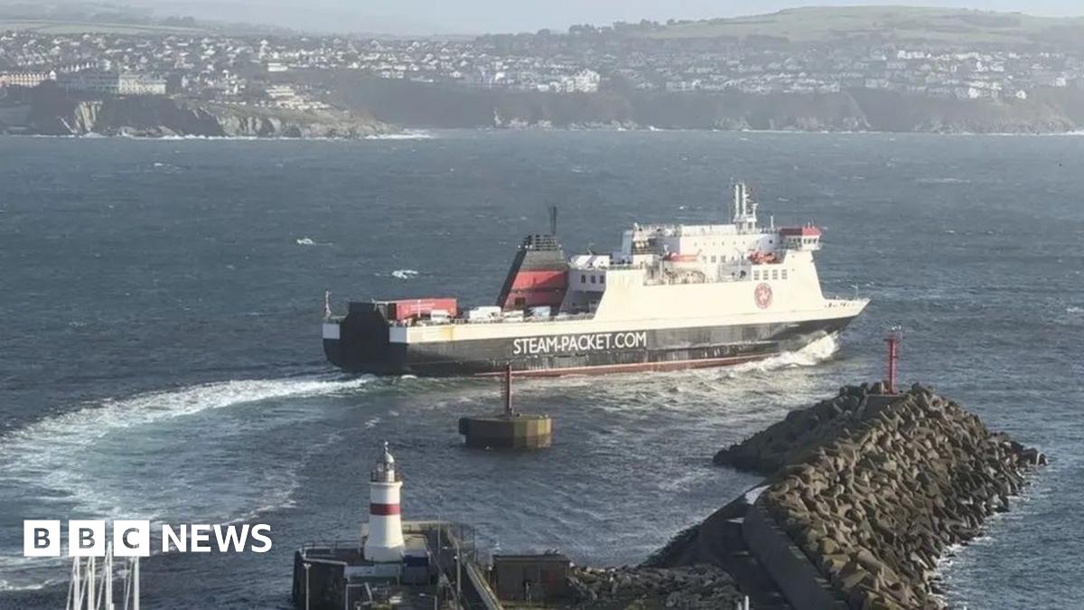 Steam Packet calls for decision on dropping the Ben-My-Chree - BBC News