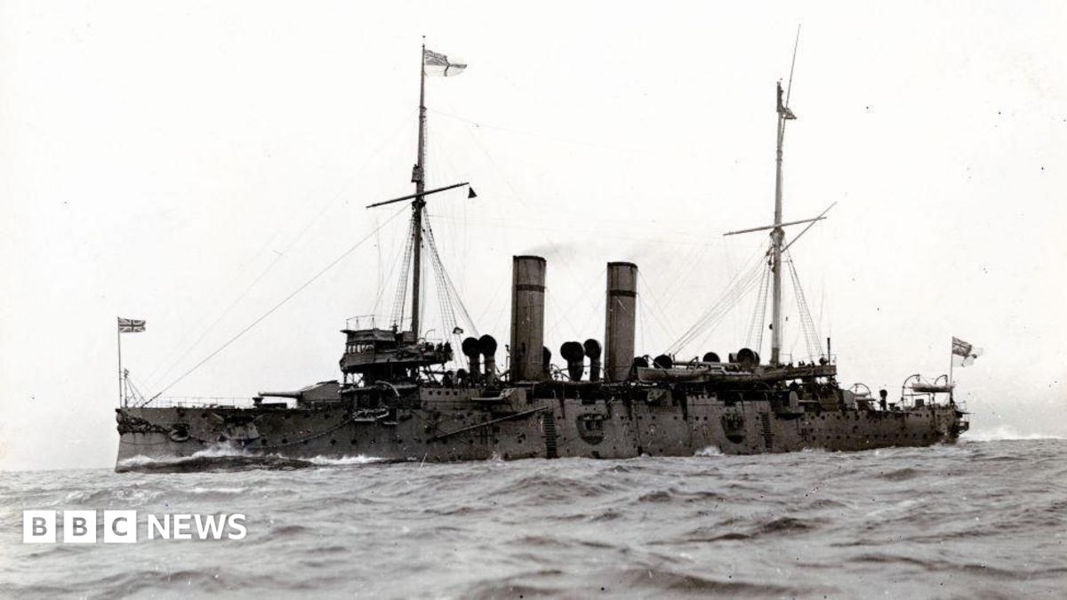Shipwreck confirmed as lost WW1 warship HMS Hawke - BBC News