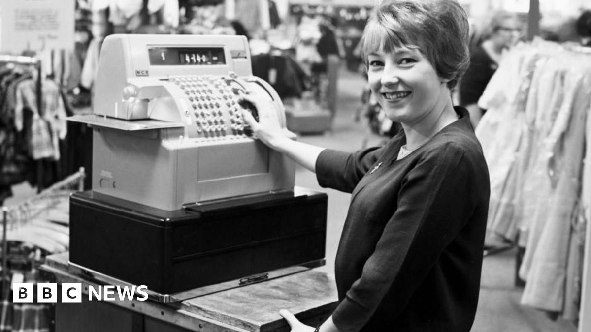 The disappeared department stores of London's days gone by - BBC News