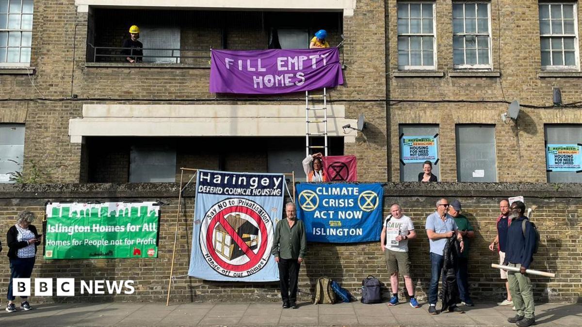 Activists occupy homes left empty for a decade - BBC News