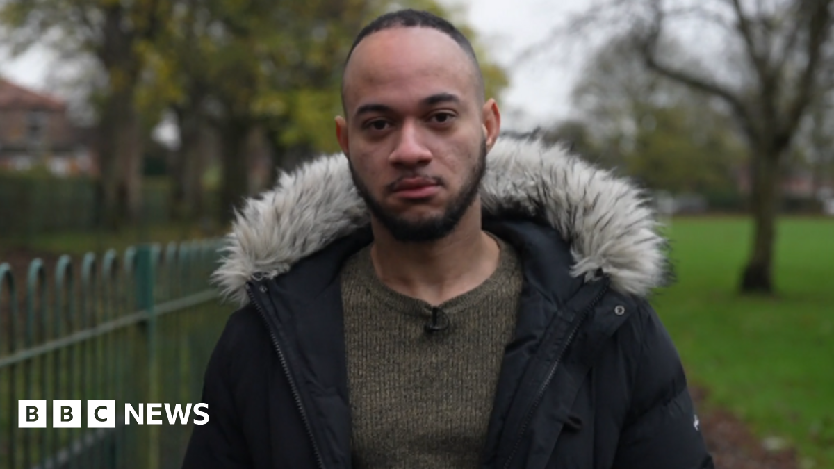 Money mules: Teens and young adults most likely to be targeted - BBC News