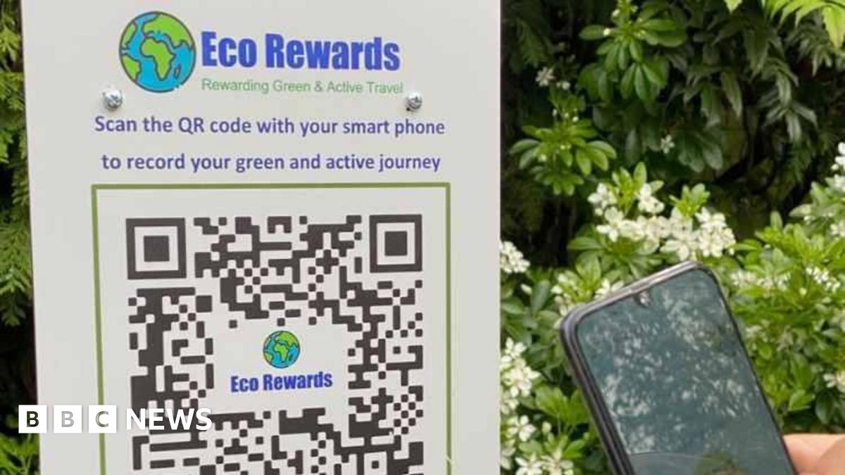 Bracknell: Rewards scheme encouraging greener travel extended - BBC News