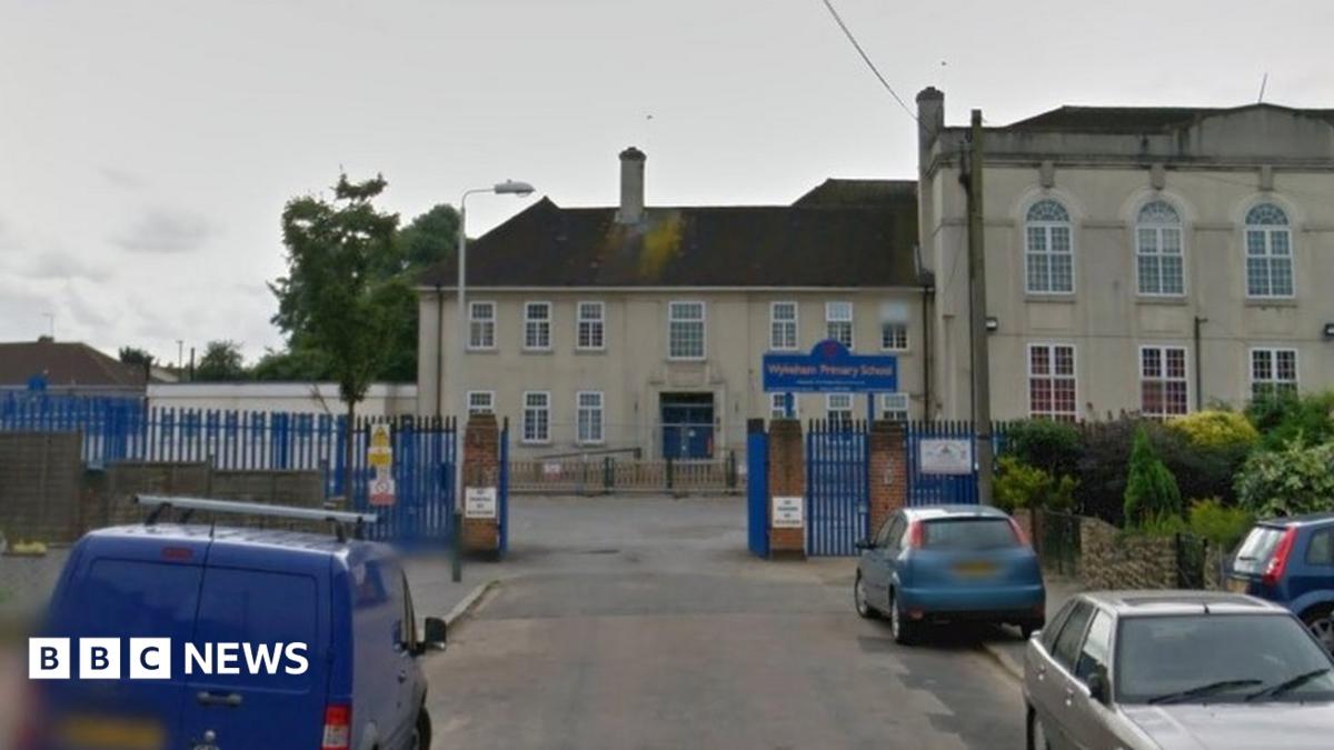 Criminal records over Havering school parking incidents - BBC News