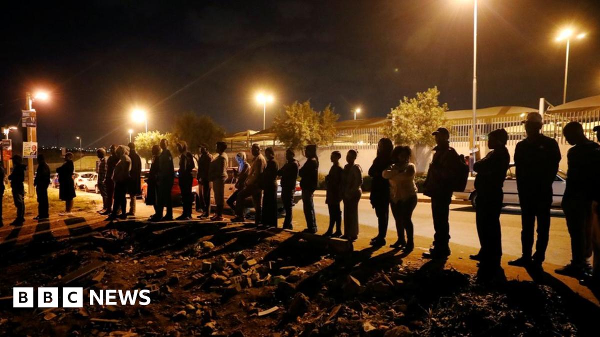 South Africa election: Polls close in test for ANC - BBC News