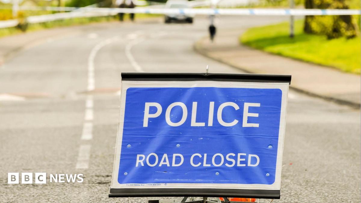 Six people in hospital after two-car crash in Reigate - BBC News