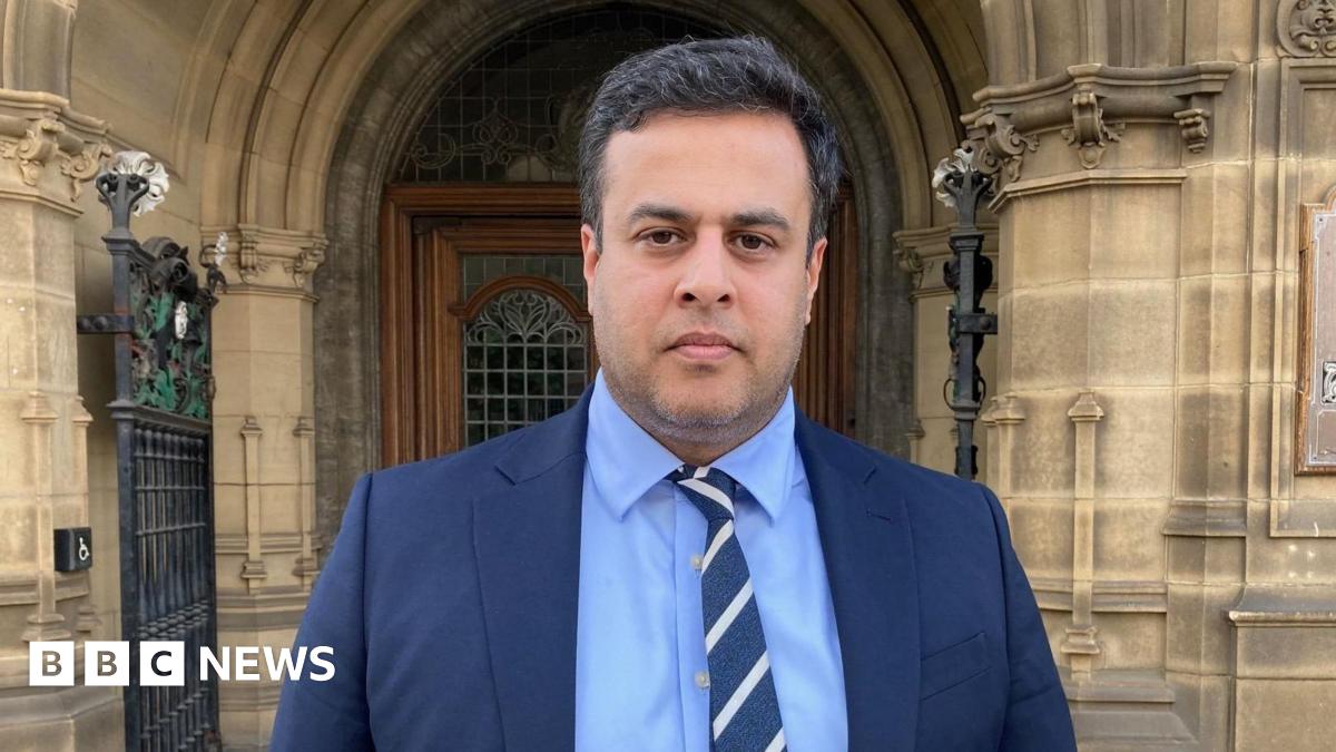 Wakefield councillors 'should be tested on local knowledge' - BBC News