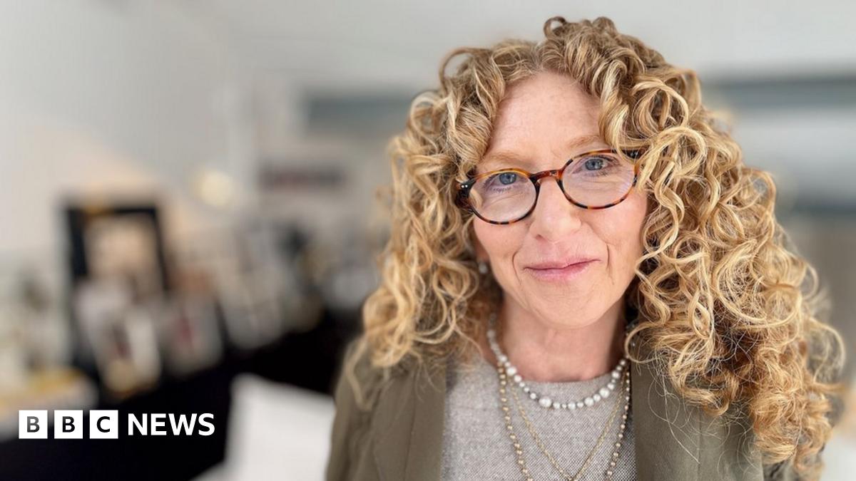 Kelly Hoppen: 'Music is design to me' - BBC News