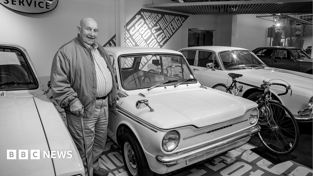 Coventry motor industry workers celebrated in WWII project - BBC News