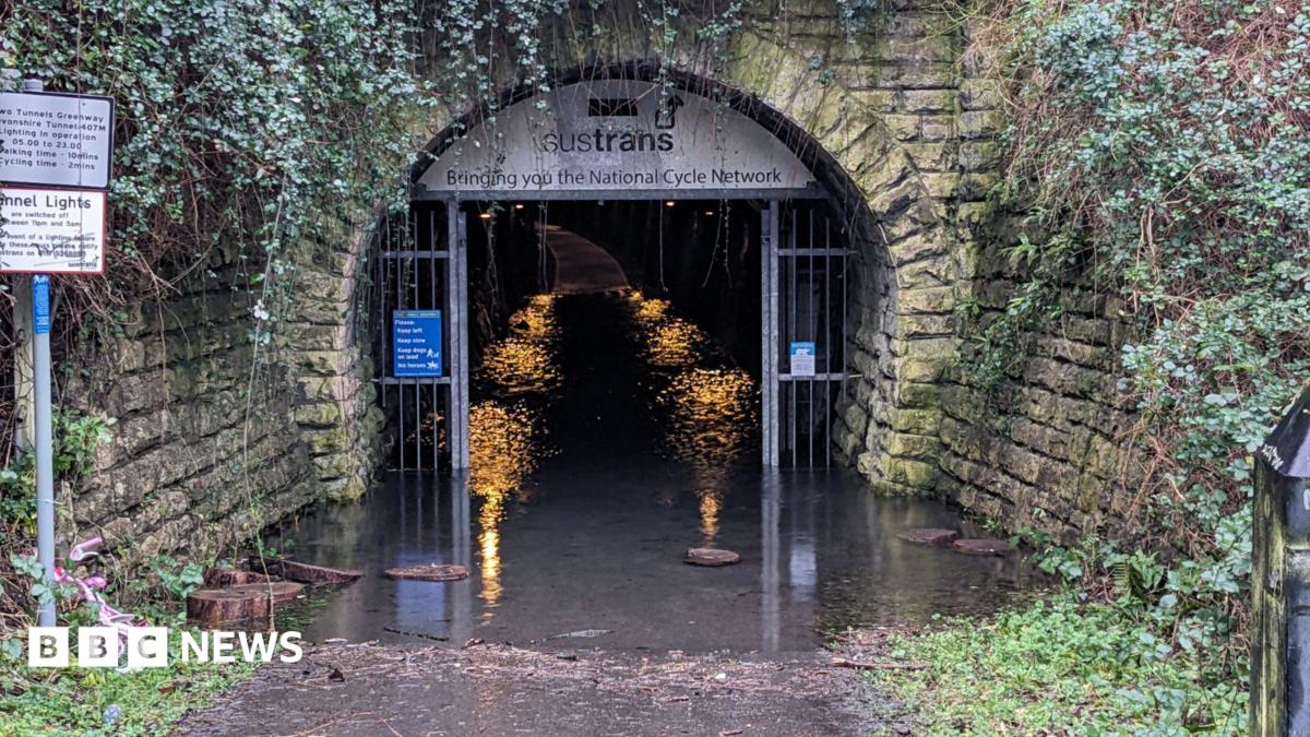 Water pump to solve flooding on Bath's Two Tunnels cycle route - BBC News