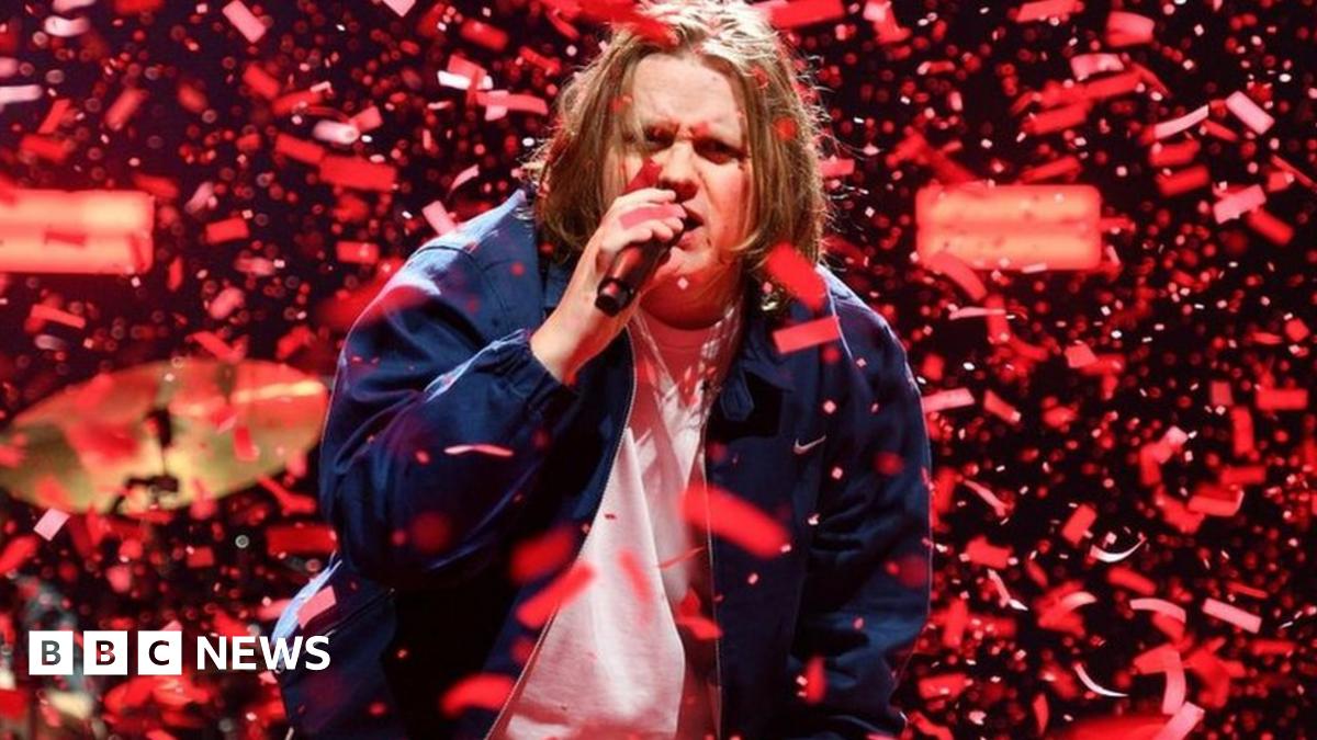 The 1975 and Lewis Capaldi to play Radio 1's Big Weekend - BBC News
