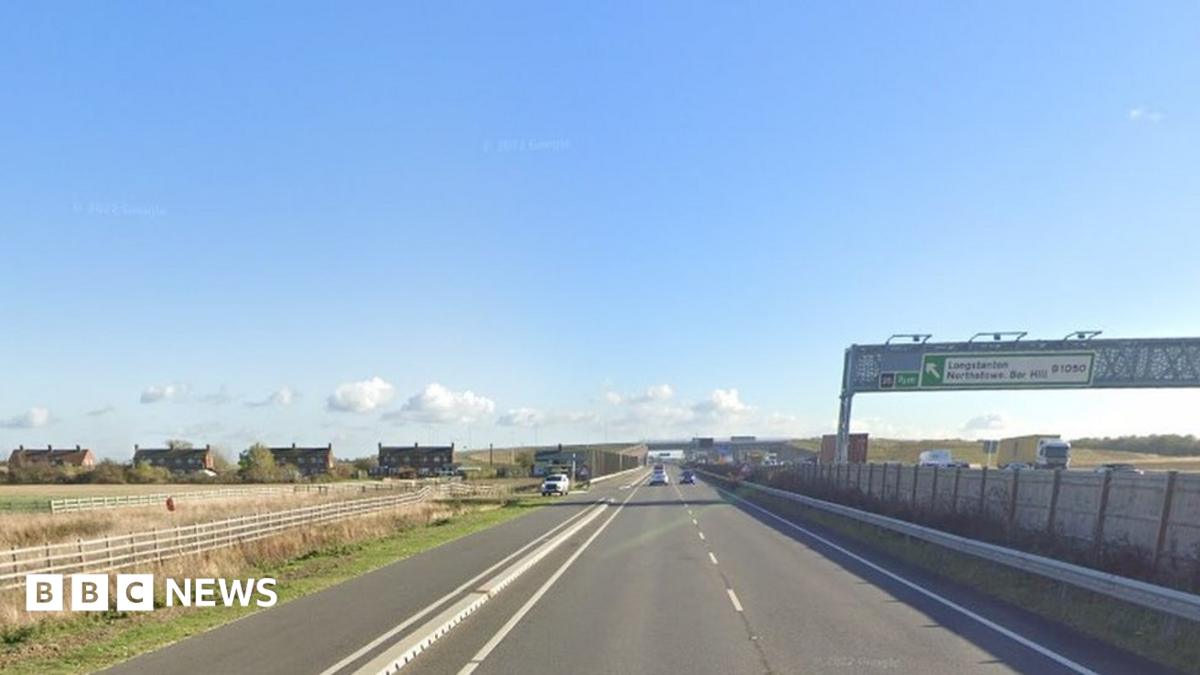 Seven vehicles involved in A1307 crash at Swavesey - BBC News