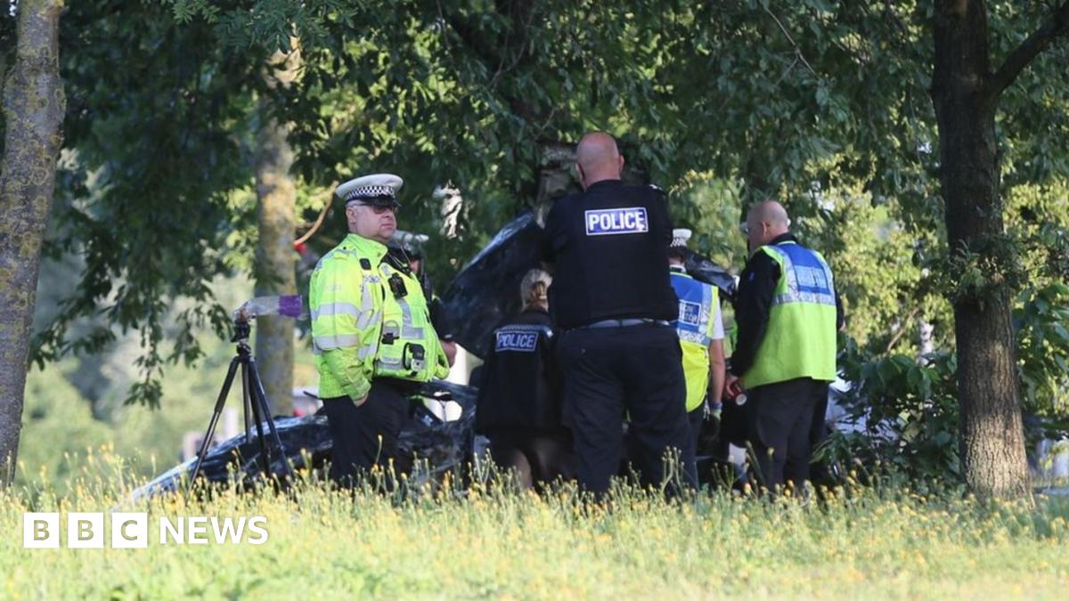 Peterborough Eye roundabout: Three men killed in crash named - BBC News