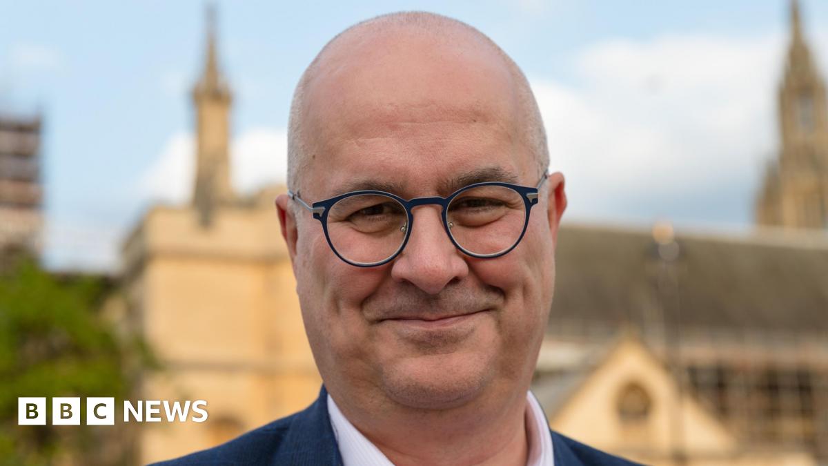 Liverpool venue cancels Iain Dale event in Hillsborough row - BBC News