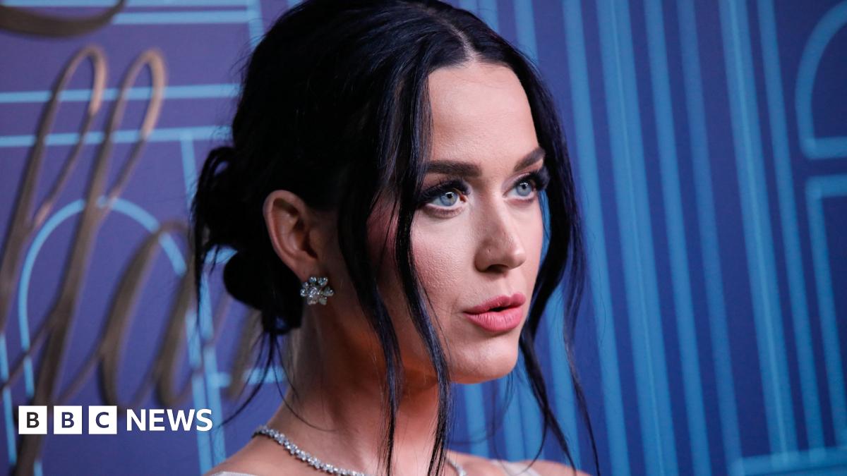 Katy Perry v Katie Perry: Singer loses trademark battle - BBC News
