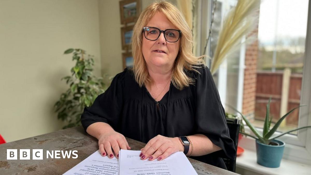 Adoptee group fights for access to parents' medical records - BBC News