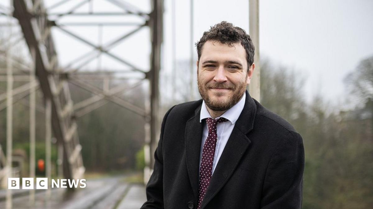 Hexham MP leads debate on North East bank closures - BBC News
