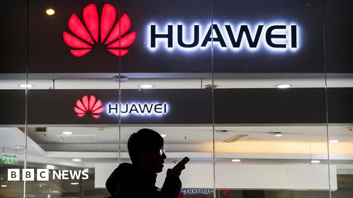 Huawei: Tappy the robot and the rest of the US charges - BBC News