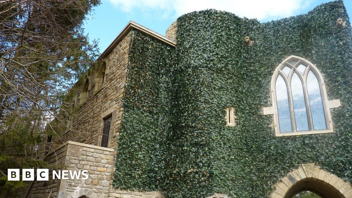 Forbidden Corner's Yorkshire Dales castle folly appeal fails - BBC News